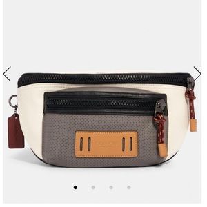 Best 25+ Deals for Coach Fanny Pack | Poshmark